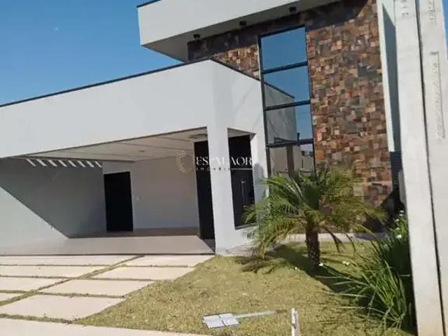 Casa / Sobrado em Condomínio para Venda em Salto/SP Residencial Lagos D'Icaraí 3 Quartos