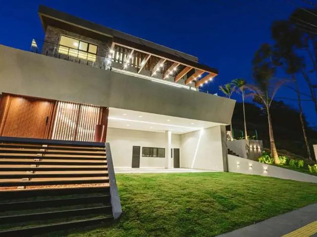 Casa / Sobrado em Condomínio para Venda em Salvador/BA Alphaville II 5 Quartos