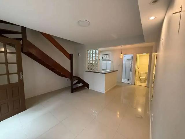 Casa / Sobrado em Condomínio para Venda em Salvador/BA Armação 1 Quartos