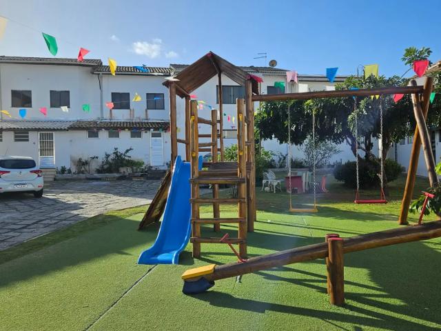 Casa / Sobrado em Condomínio para Venda em Salvador/BA Itapuã 3 Quartos