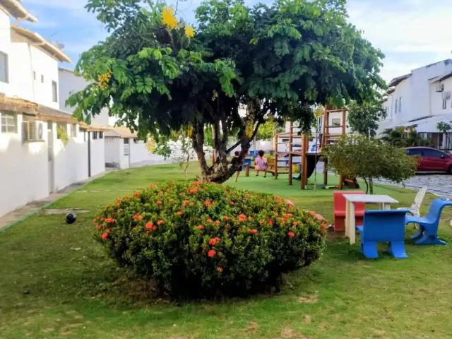 Casa / Sobrado em Condomínio para Venda em Salvador/BA Itapuã 2 Quartos