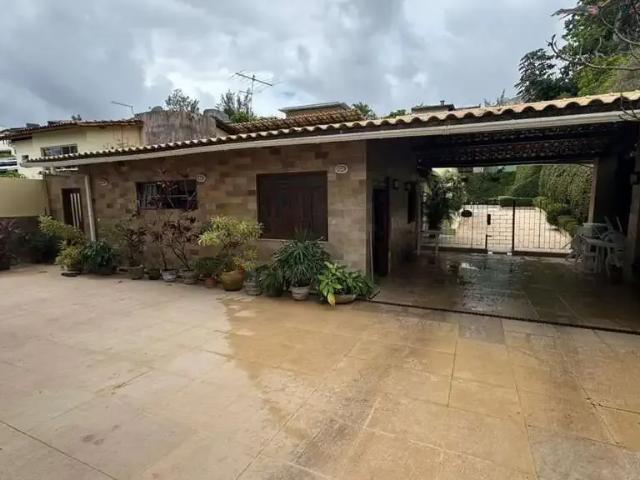 Casa / Sobrado em Condomínio para Venda em Salvador/BA Jaguaribe 4 Quartos