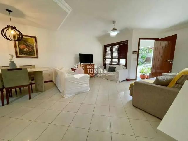 Casa / Sobrado em Condomínio para Venda em Salvador/BA Jardim Armação 6 Quartos
