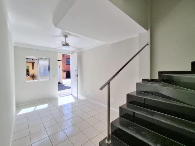 Casa / Sobrado em Condomínio para Venda em Salvador/BA Jardim das Margaridas 2 Quartos