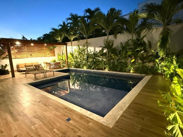Casa / Sobrado em Condomínio para Venda em Salvador/BA Paralela 4 Quartos