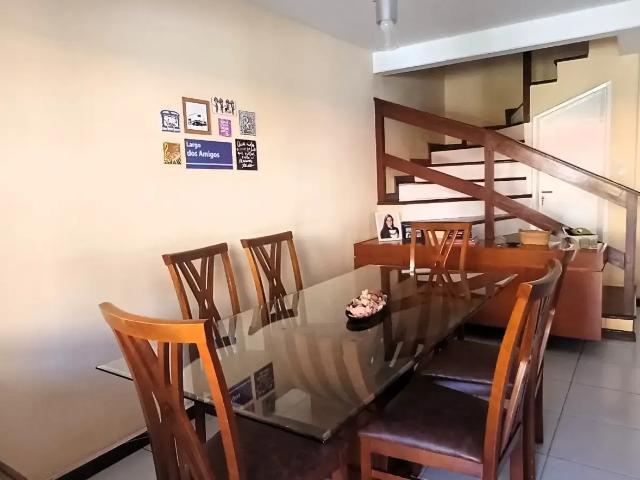 Casa / Sobrado em Condomínio para Venda em Salvador/BA Pituaçu 3 Quartos