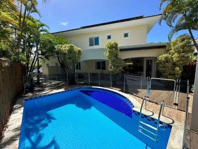 Casa / Sobrado em Condomínio para Venda em Salvador/BA Piatã 4 Quartos
