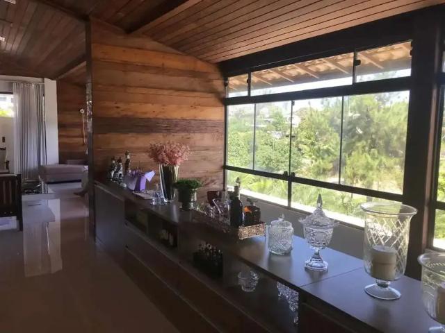 Casa / Sobrado em Condomínio para Venda em Salvador/BA Piatã 4 Quartos