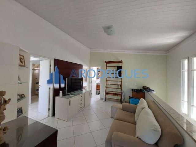 Casa / Sobrado em Condomínio para Venda em Salvador/BA Piatã 4 Quartos