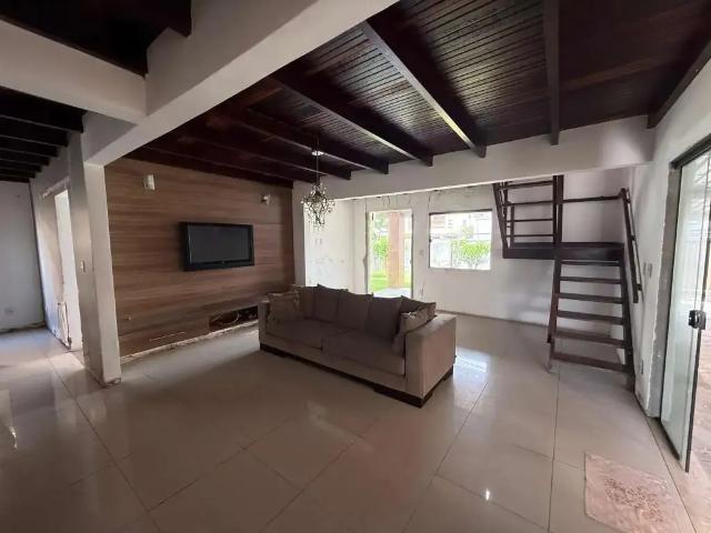 Casa / Sobrado em Condomínio para Venda em Salvador/BA Piatã 4 Quartos