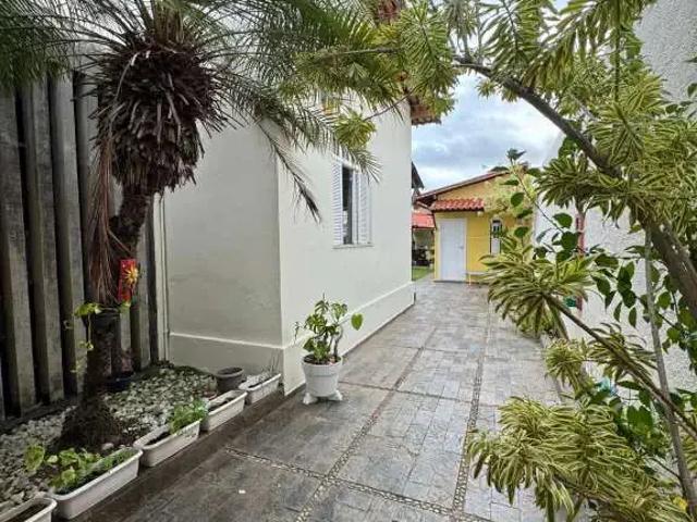 Casa / Sobrado em Condomínio para Venda em Salvador/BA Piatã 4 Quartos