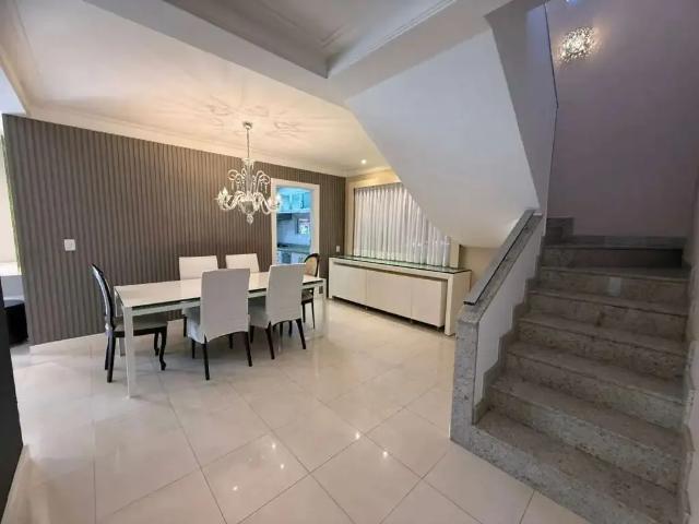 Casa / Sobrado em Condomínio para Venda em Salvador/BA Piatã 4 Quartos