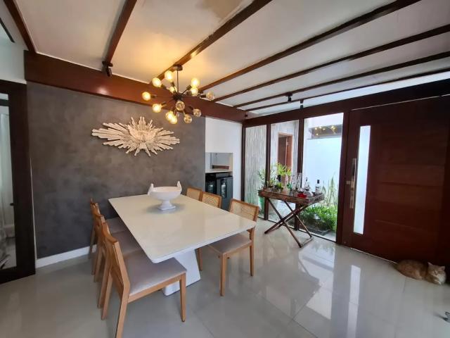 Casa / Sobrado em Condomínio para Venda em Salvador/BA Piatã 5 Quartos