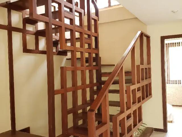 Casa / Sobrado em Condomínio para Venda em Salvador/BA Piatã 5 Quartos