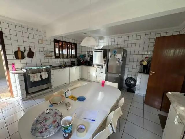 Casa / Sobrado em Condomínio para Venda em Salvador/BA Piatã 5 Quartos
