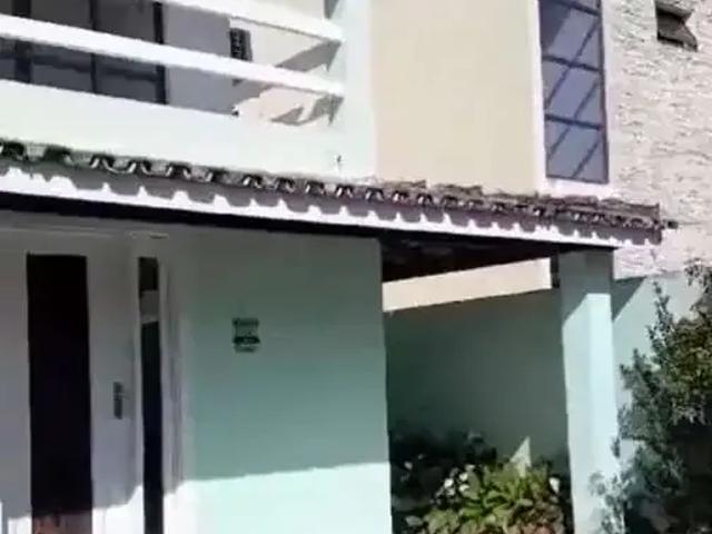 Casa / Sobrado em Condomínio para Venda em Salvador/BA Piatã 3 Quartos