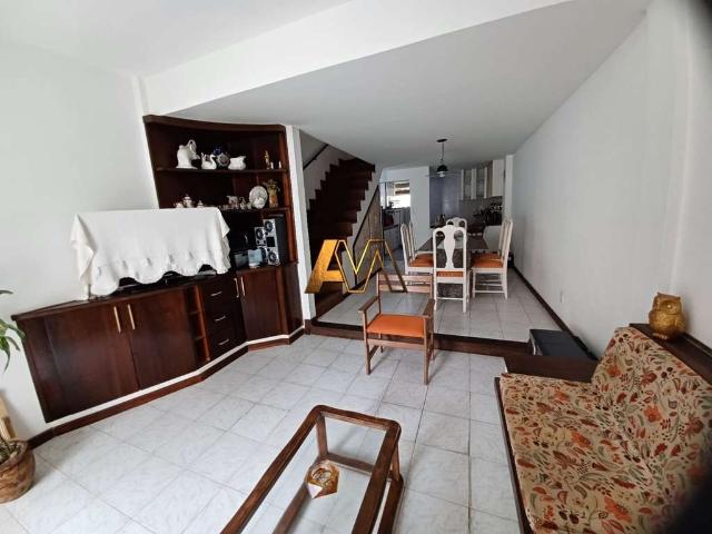 Casa / Sobrado em Condomínio para Venda em Salvador/BA Praia do Flamengo 4 Quartos