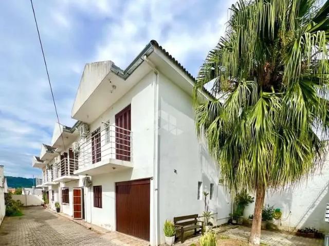 Casa / Sobrado em Condomínio para Venda em Santa Maria/RS Nossa Senhora do Rosário 2 Quartos