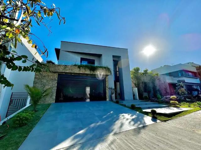 Casa / Sobrado em Condomínio para Venda em Santa Maria/RS Tomazetti 4 Quartos
