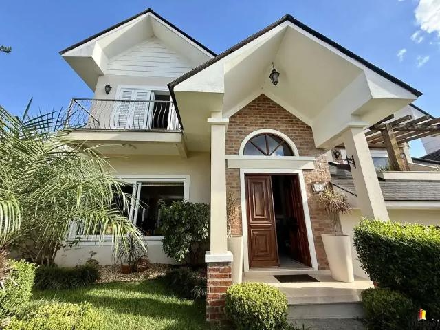Casa / Sobrado em Condomínio para Venda em Santa Cruz do Sul/RS Country 3 Quartos