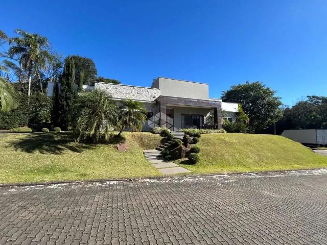Casa / Sobrado em Condomínio para Venda em Santa Cruz do Sul/RS Jardim Europa 4 Quartos
