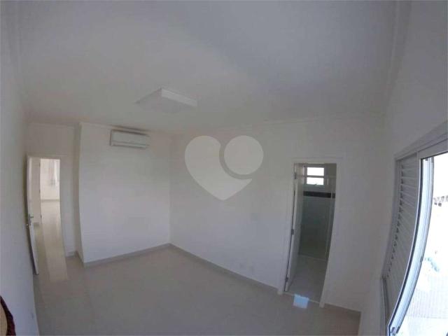Casa / Sobrado em Condomínio para Venda em Santana de Parnaíba/SP Tamboré 5 Quartos