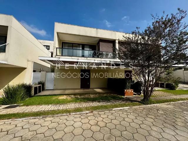 Casa / Sobrado em Condomínio para Venda em Santana de Parnaíba/SP Tanquinho 3 Quartos
