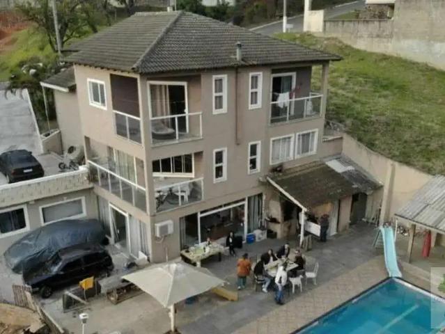 Casa / Sobrado em Condomínio para Venda em Santana de Parnaíba/SP Tarumã 4 Quartos