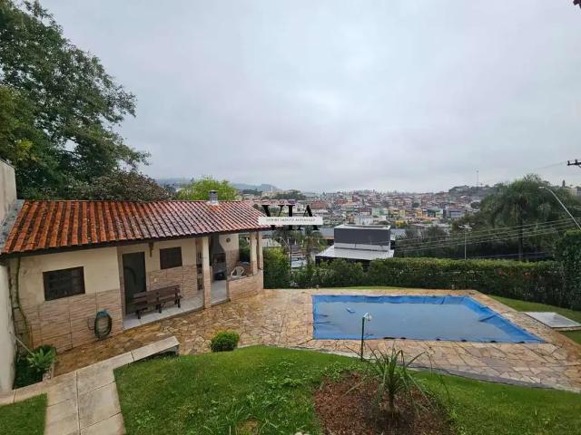 Casa / Sobrado em Condomínio para Venda em Santana de Parnaíba/SP Tarumã 4 Quartos