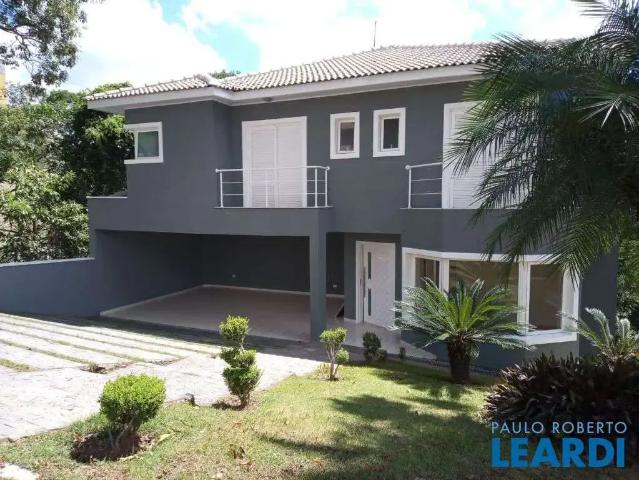 Casa / Sobrado em Condomínio para Venda em Santana de Parnaíba/SP Tarumã 3 Quartos