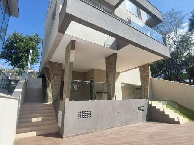 Casa / Sobrado em Condomínio para Venda em Santana de Parnaíba/SP Tarumã 3 Quartos