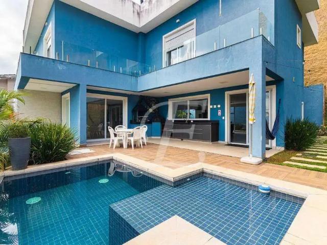 Casa / Sobrado em Condomínio para Venda em Santana de Parnaíba/SP Valville 4 Quartos