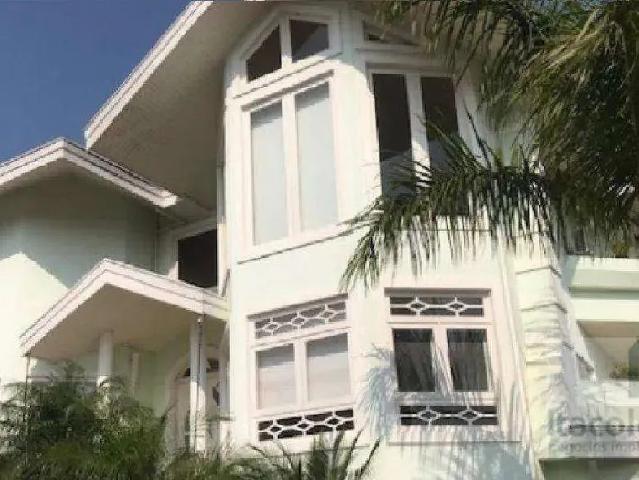 Casa / Sobrado em Condomínio para Venda em Santana de Parnaíba/SP Valville 5 Quartos