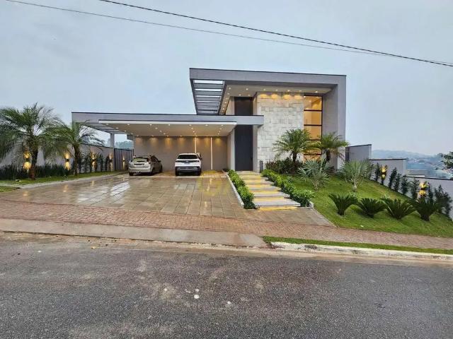 Casa / Sobrado em Condomínio para Venda em Santana de Parnaíba/SP Villas do Jaguari 4 Quartos