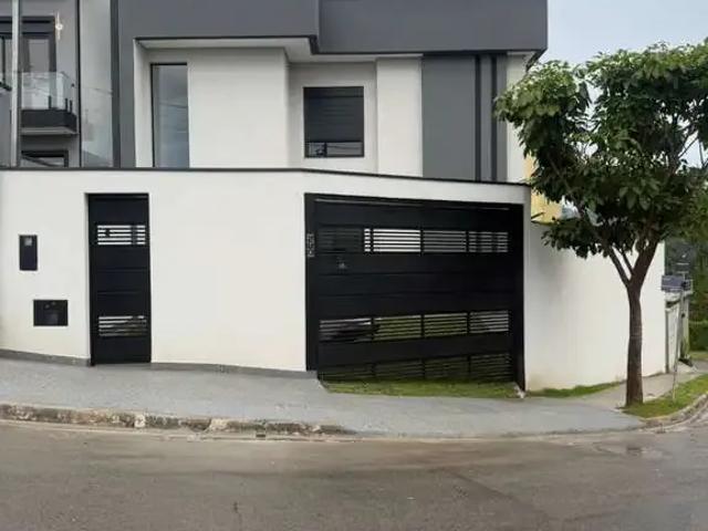 Casa / Sobrado em Condomínio para Venda em Santana de Parnaíba/SP Villas do Jaguari 4 Quartos