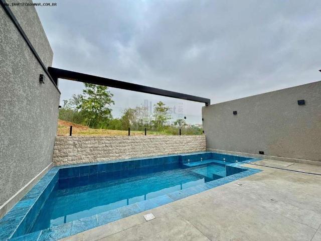 Casa / Sobrado em Condomínio para Venda em Santana de Parnaíba/SP Villas do Jaguari 3 Quartos