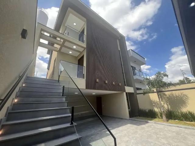 Casa / Sobrado em Condomínio para Venda em Santana de Parnaíba/SP Villas do Jaguari 3 Quartos