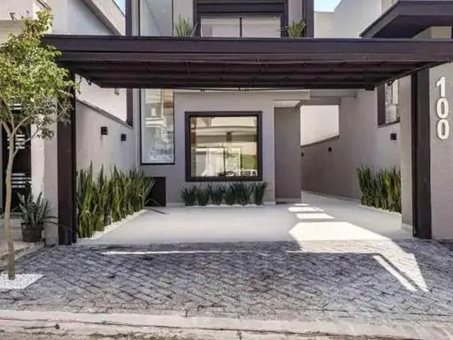 Casa / Sobrado em Condomínio para Venda em Santana de Parnaíba/SP Villas do Jaguari 3 Quartos