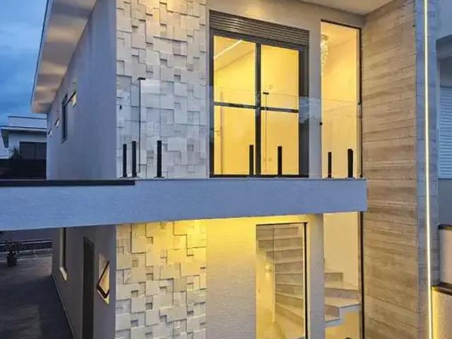 Casa / Sobrado em Condomínio para Venda em Santana de Parnaíba/SP Villas do Jaguari 3 Quartos