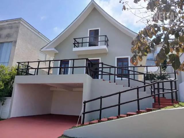 Casa / Sobrado em Condomínio para Venda em Santana de Parnaíba/SP Alphaville 3 Quartos