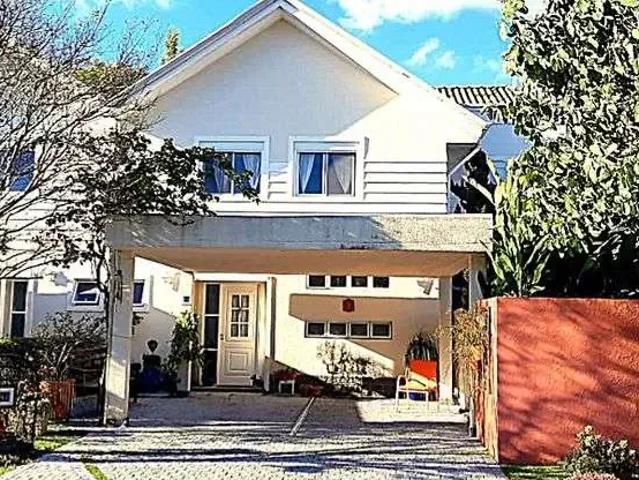 Casa / Sobrado em Condomínio para Venda em Santana de Parnaíba/SP Alphaville 3 Quartos