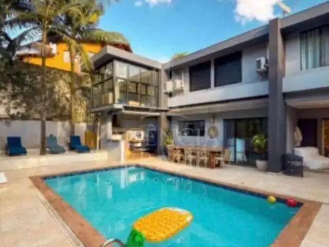 Casa / Sobrado em Condomínio para Venda em Santana de Parnaíba/SP Alphaville 4 Quartos