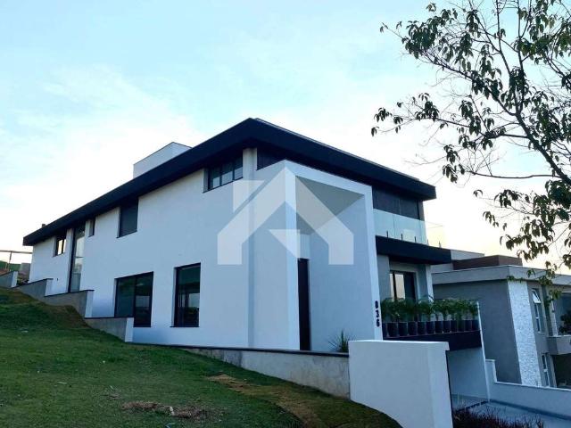 Casa / Sobrado em Condomínio para Venda em Santana de Parnaíba/SP Alphaville 4 Quartos