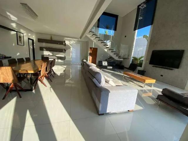 Casa / Sobrado em Condomínio para Venda em Santana de Parnaíba/SP Cidade Tamboré 4 Quartos
