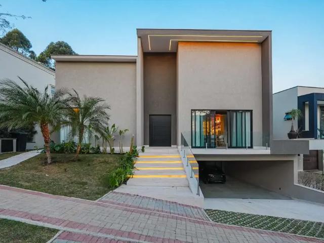 Casa / Sobrado em Condomínio para Venda em Santana de Parnaíba/SP Cidade Tamboré 4 Quartos