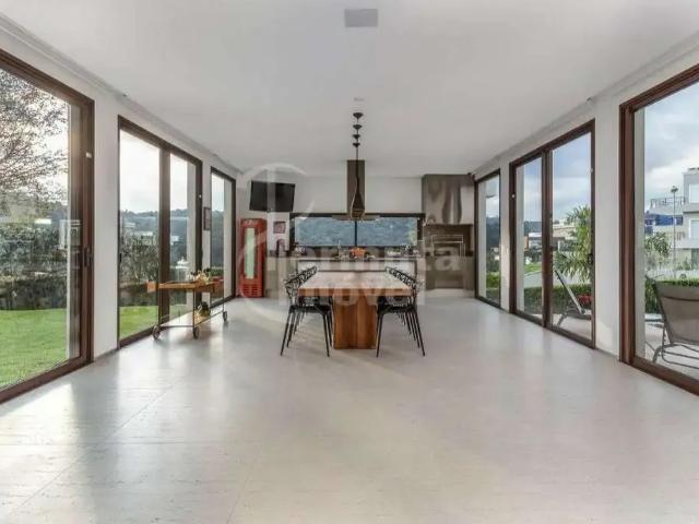 Casa / Sobrado em Condomínio para Venda em Santana de Parnaíba/SP Cidade Tamboré 4 Quartos
