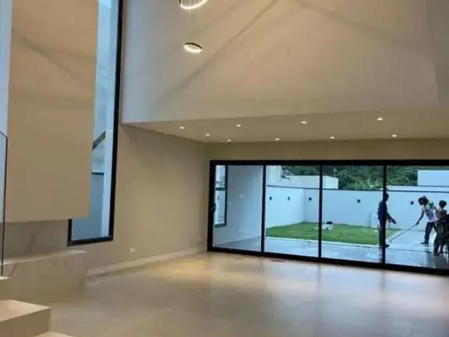 Casa / Sobrado em Condomínio para Venda em Santana de Parnaíba/SP Cidade Tamboré 5 Quartos