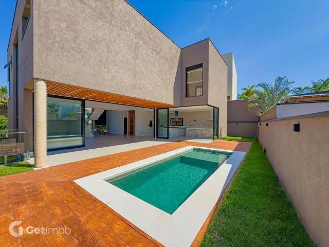Casa / Sobrado em Condomínio para Venda em Santana de Parnaíba/SP Cidade Tamboré 5 Quartos