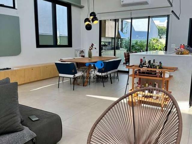 Casa / Sobrado em Condomínio para Venda em Santana de Parnaíba/SP Cidade Tamboré 3 Quartos