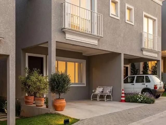 Casa / Sobrado em Condomínio para Venda em Santana de Parnaíba/SP Jardim Rancho Alegre 3 Quartos